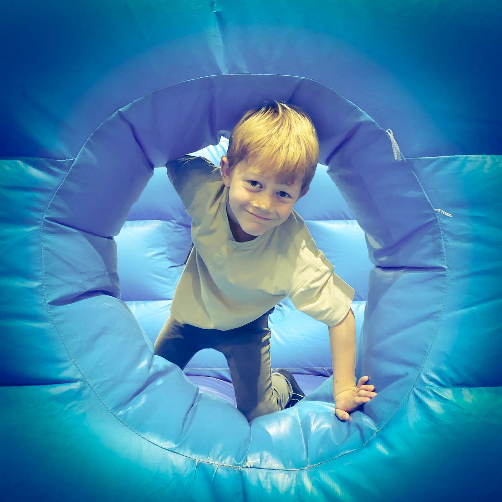 Touring Giant Inflatables Park for Kids at Jumping Park Pequenin ...
